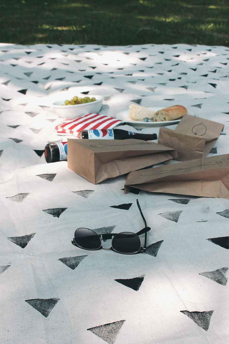 diy patterned picnic blanket – almost makes perfect