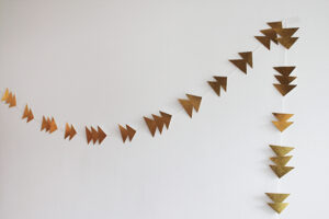 diy simple gold triangle garland – almost makes perfect