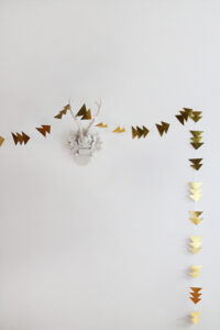 diy simple gold triangle garland – almost makes perfect