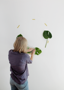diy leaf backdrop – almost makes perfect