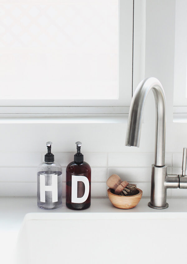 DIY minimal soap bottles – almost makes perfect