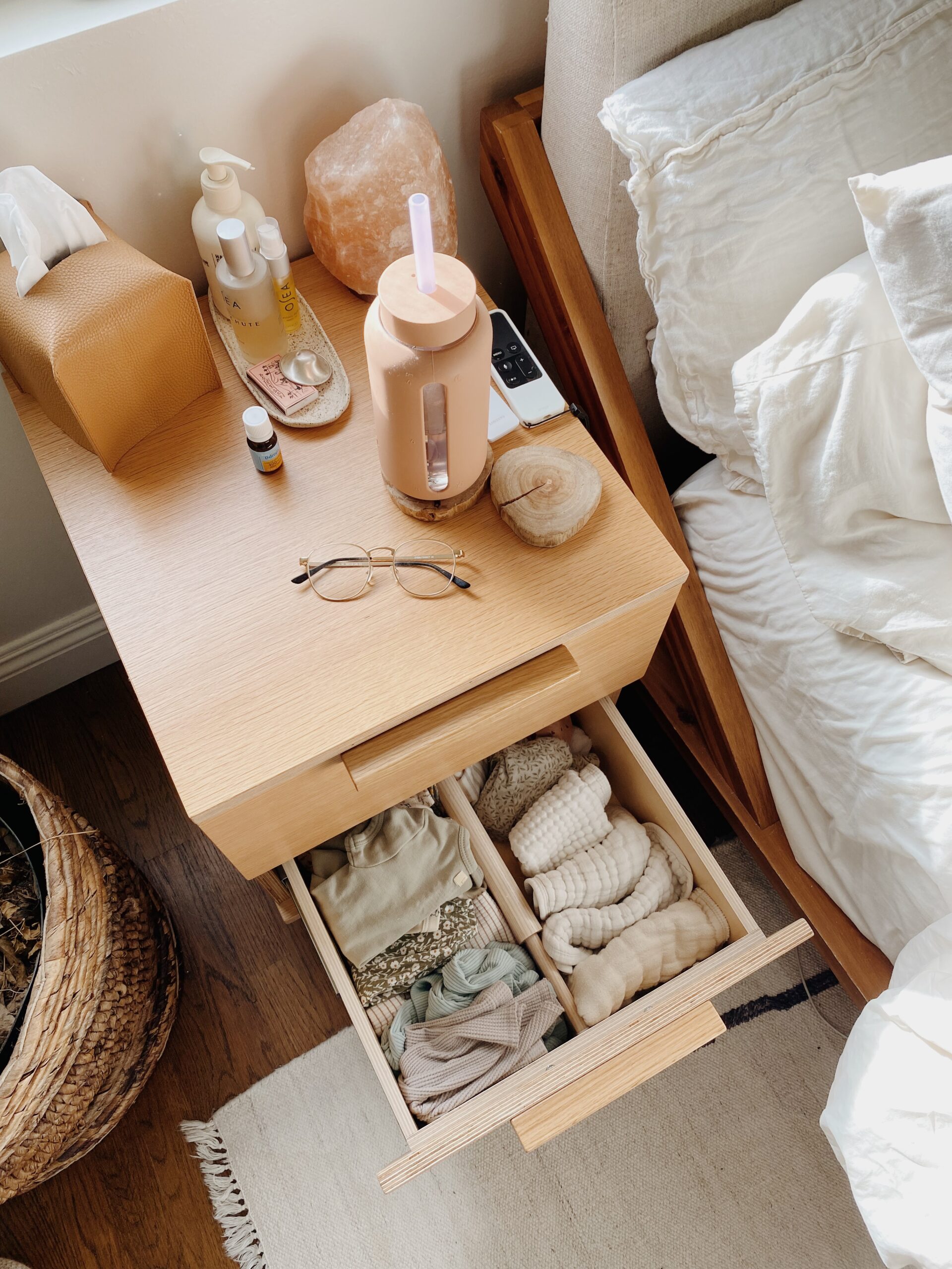 how we setup our bedroom for our newborn – almost makes perfect