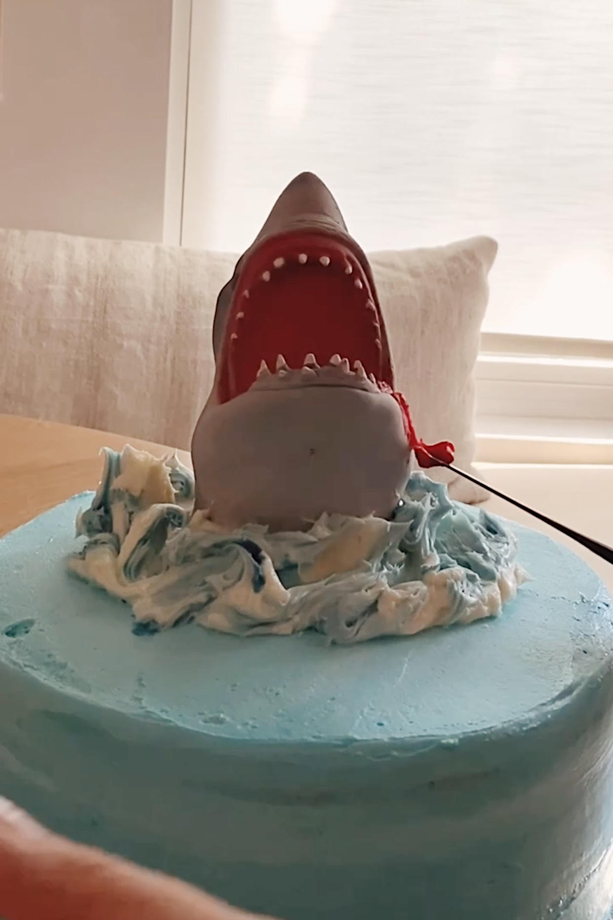 how to make a terrifying jaws cake – almost makes perfect